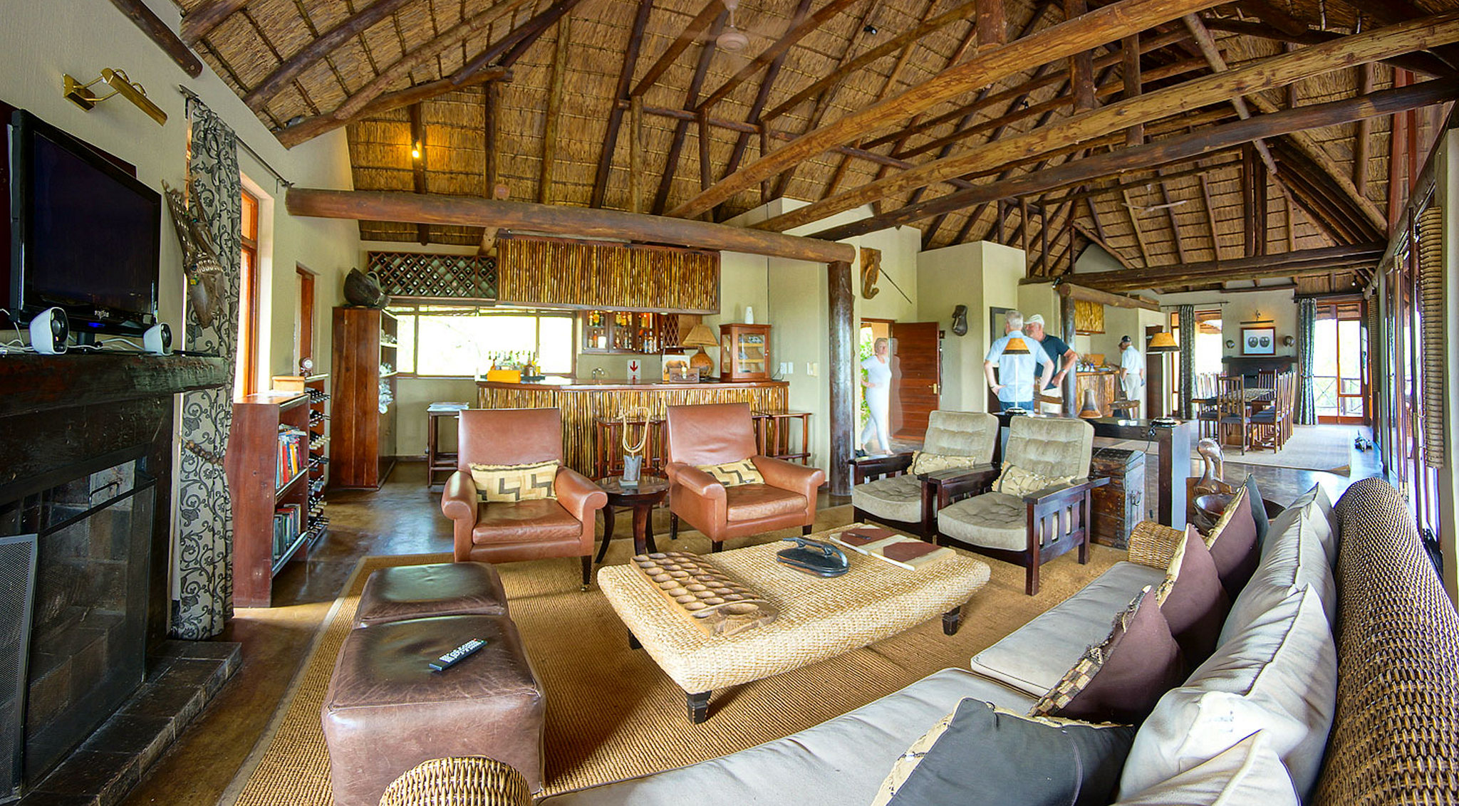 Nungubane Game Lodge - Siyeza Safaris